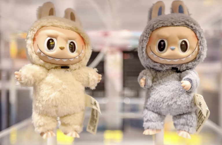 LABUBU DOLL MAKER BECOMES CHINA’S YOUNGEST TOP 10 BILLIONAIRES WITH A ...